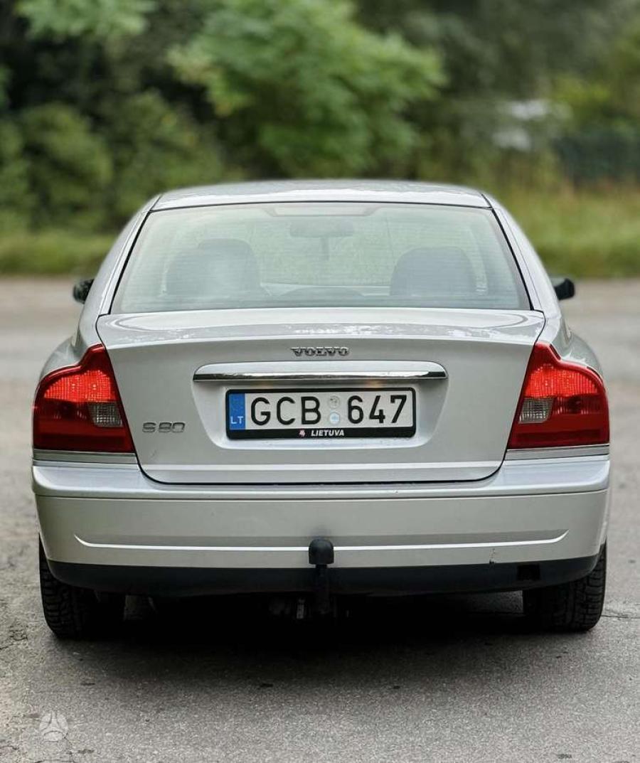 Pelēks Volvo S80 2003 Viļņa, ar dzinēja tilpumu 2.40 L un nobraukumu 291 tūkst. km par 900 €, foto 8 vietnē AUTOMOTO.COM.LV