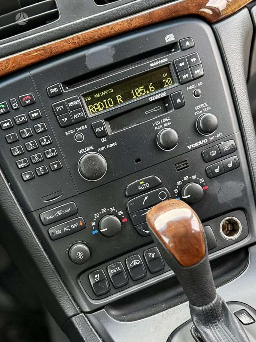 Pelēks Volvo S80 2003 Viļņa, ar dzinēja tilpumu 2.40 L un nobraukumu 291 tūkst. km par 900 €, foto 14 vietnē AUTOMOTO.COM.LV