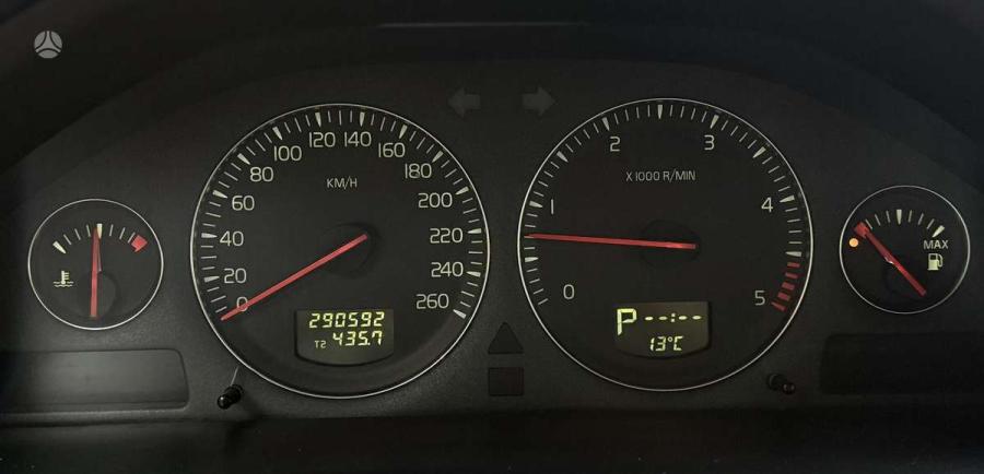 Pelēks Volvo S80 2003 Viļņa, ar dzinēja tilpumu 2.40 L un nobraukumu 291 tūkst. km par 900 €, foto 17 vietnē AUTOMOTO.COM.LV