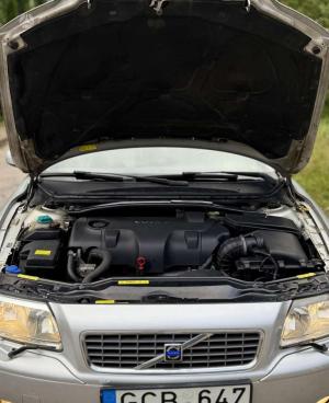 Pelēks Volvo S80 2003 Viļņa, ar dzinēja tilpumu 2.40 L un nobraukumu 291 tūkst. km par 900 €, foto 22 vietnē AUTOMOTO.COM.LV