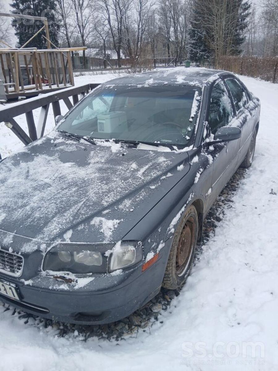 Pelēks Volvo S80 2004 Rīga, ar dzinēja tilpumu 2.50 L un nobraukumu 360 tūkst. km par 1850 €, foto 1 vietnē AUTOMOTO.COM.LV