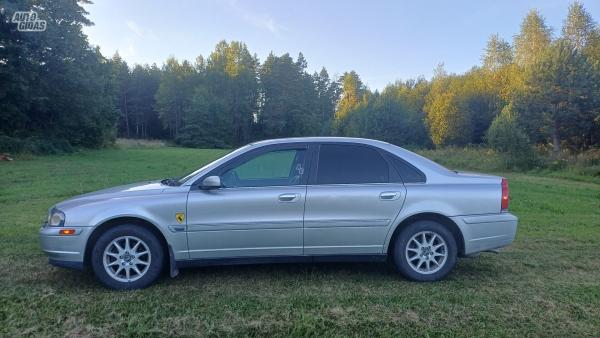 Pelēks Volvo S80 2004 Viļņa, ar dzinēja tilpumu 2.40 L un nobraukumu 369 tūkst. km par 1770 €, foto 1 vietnē AUTOMOTO.COM.LV