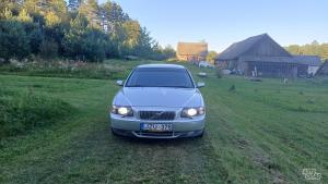 Grey Volvo S80 2004 in Vilnius, with an engine capacity of 2.40 L and mileage of 369 thousand km for 1770 €, photo 3 on AUTOMOTO.COM.LV