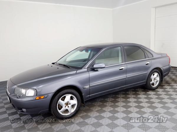 Grey Volvo S80 2004 in Tallinn, with an engine capacity of 2.40 L and mileage of 408 thousand km for 1299 €, photo 2 on AUTOMOTO.COM.LV