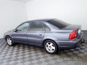 Pelēks Volvo S80 2004 Tallina, ar dzinēja tilpumu 2.40 L un nobraukumu 408 tūkst. km par 1299 €, foto 4 vietnē AUTOMOTO.COM.LV