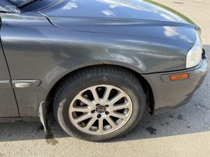 Pelēks Volvo S80 2004 Viļņa, ar dzinēja tilpumu 2.40 L un nobraukumu 329 tūkst. km par 1200 €, foto 10 vietnē AUTOMOTO.COM.LV