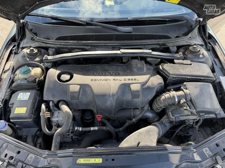 Pelēks Volvo S80 2004 Viļņa, ar dzinēja tilpumu 2.40 L un nobraukumu 329 tūkst. km par 1200 €, foto 14 vietnē AUTOMOTO.COM.LV
