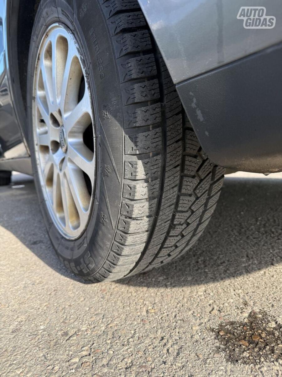 Pelēks Volvo S80 2004 Viļņa, ar dzinēja tilpumu 2.40 L un nobraukumu 329 tūkst. km par 1200 €, foto 15 vietnē AUTOMOTO.COM.LV
