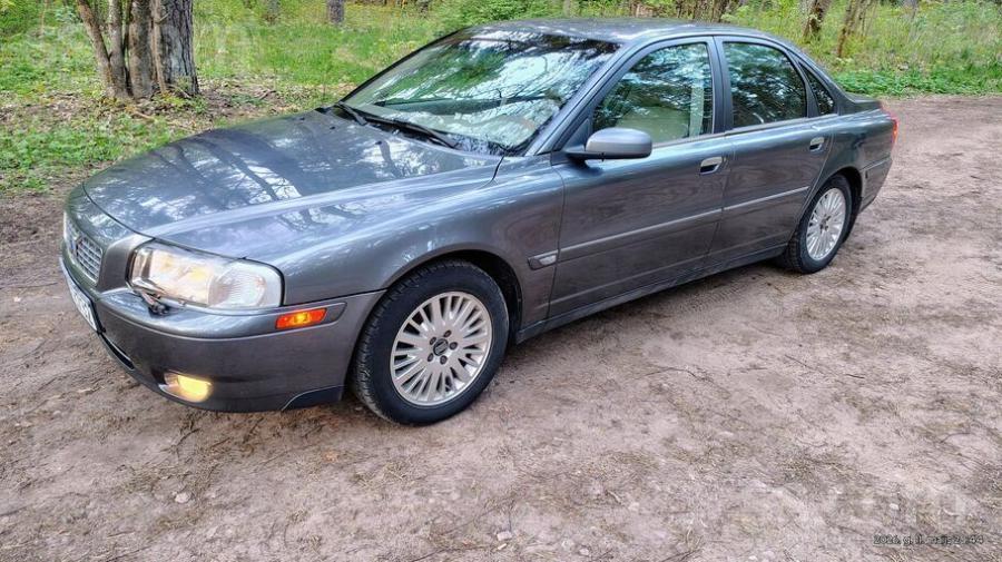 Pelēks Volvo S80 2004 Rīga, ar dzinēja tilpumu 2.50 L un nobraukumu 318 tūkst. km par 995 €, foto 1 vietnē AUTOMOTO.COM.LV