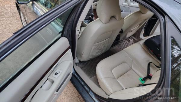 Pelēks Volvo S80 2004 Rīga, ar dzinēja tilpumu 2.50 L un nobraukumu 318 tūkst. km par 995 €, foto 10 vietnē AUTOMOTO.COM.LV