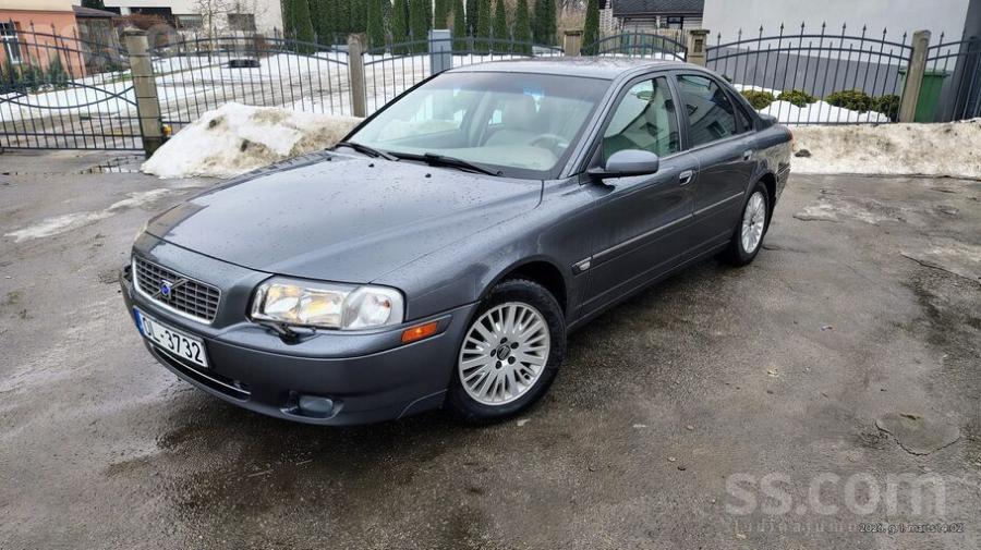 Pelēks Volvo S80 2004 Rīga, ar dzinēja tilpumu 2.50 L un nobraukumu 318 tūkst. km par 995 €, foto 3 vietnē AUTOMOTO.COM.LV