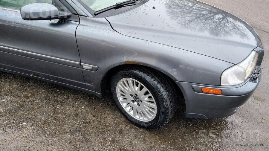 Pelēks Volvo S80 2004 Rīga, ar dzinēja tilpumu 2.50 L un nobraukumu 318 tūkst. km par 995 €, foto 4 vietnē AUTOMOTO.COM.LV
