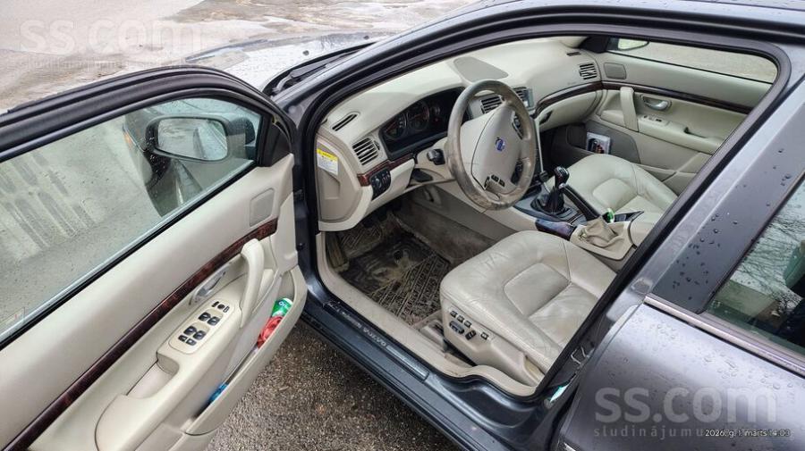 Pelēks Volvo S80 2004 Rīga, ar dzinēja tilpumu 2.50 L un nobraukumu 318 tūkst. km par 995 €, foto 11 vietnē AUTOMOTO.COM.LV