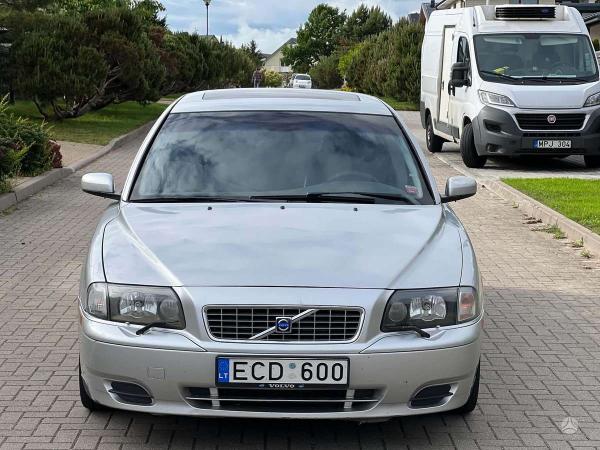 Grey Volvo S80 2004 in Klaipeda, with an engine capacity of 2.90 L and mileage of 244 thousand km for 1480 €, photo 2 on AUTOMOTO.COM.LV