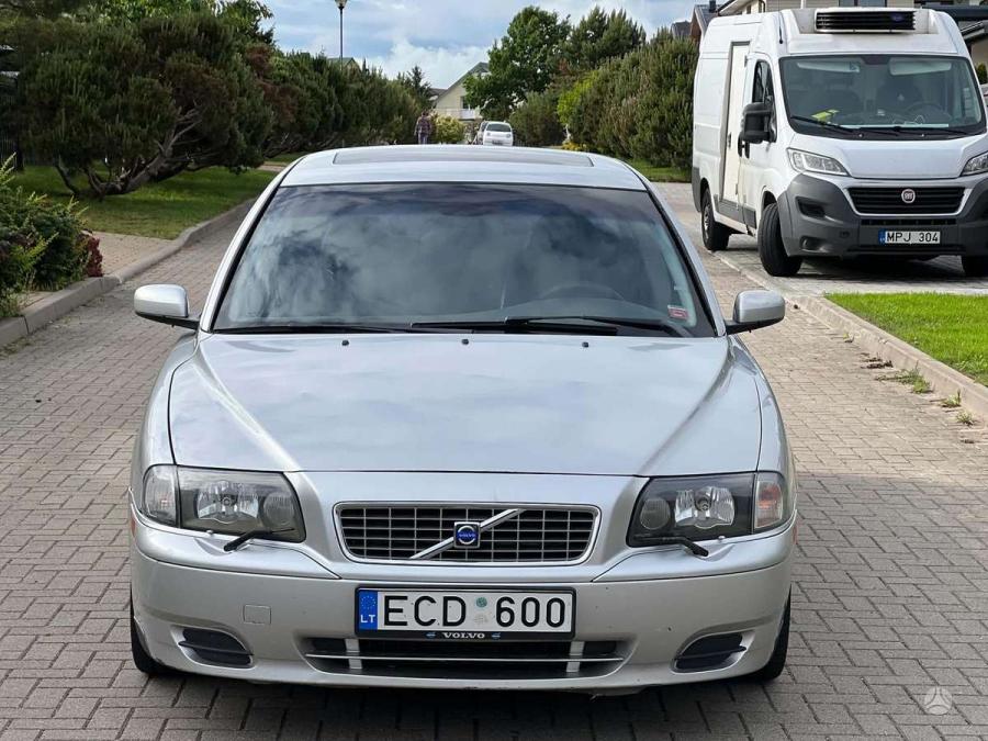 Pelēks Volvo S80 2004 Klaipėda, ar dzinēja tilpumu 2.90 L un nobraukumu 244 tūkst. km par 1480 €, foto 3 vietnē AUTOMOTO.COM.LV