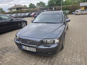 Серый Вольво С80 2004 в Елгава, объемом двигателя 2.50 л и пробегом 298 тыс. км за 1800 €, фото  на AUTOMOTO.COM.LV