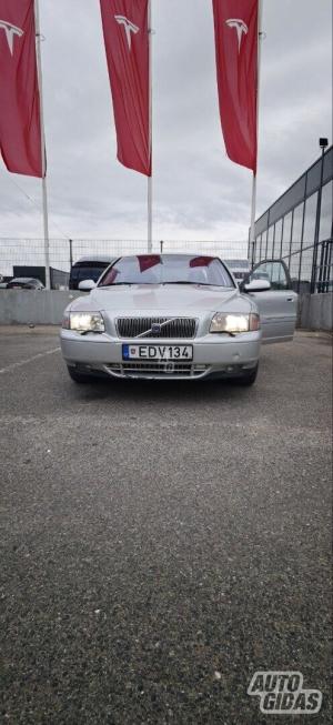 Pelēks Volvo S80 2004 Viļņa, ar dzinēja tilpumu 2.40 L un nobraukumu 231 tūkst. km par 750 €, foto 5 vietnē AUTOMOTO.COM.LV