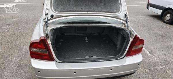 Pelēks Volvo S80 2004 Viļņa, ar dzinēja tilpumu 2.40 L un nobraukumu 231 tūkst. km par 750 €, foto 7 vietnē AUTOMOTO.COM.LV