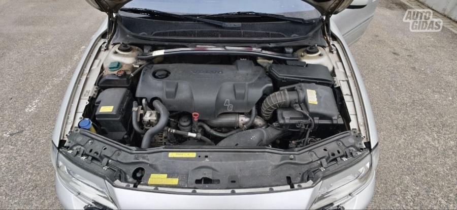 Pelēks Volvo S80 2004 Viļņa, ar dzinēja tilpumu 2.40 L un nobraukumu 231 tūkst. km par 750 €, foto 13 vietnē AUTOMOTO.COM.LV