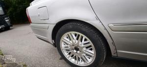 Pelēks Volvo S80 2004 Viļņa, ar dzinēja tilpumu 2.40 L un nobraukumu 231 tūkst. km par 750 €, foto 17 vietnē AUTOMOTO.COM.LV