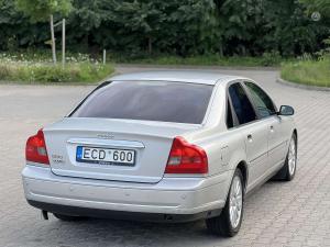 Grey Volvo S80 2004 in Klaipeda, with an engine capacity of 2.90 L and mileage of 252 thousand km for 1450 €, photo 5 on AUTOMOTO.COM.LV