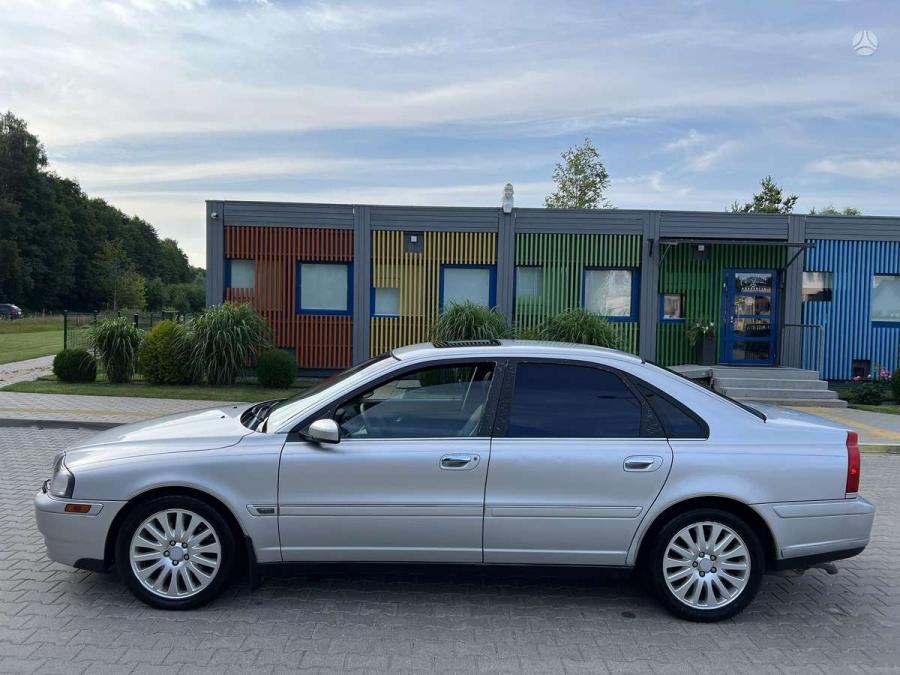 Grey Volvo S80 2004 in Klaipeda, with an engine capacity of 2.90 L and mileage of 252 thousand km for 1450 €, photo 7 on AUTOMOTO.COM.LV