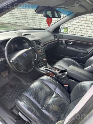 Grey Volvo S80 2004 in Tukums, with an engine capacity of 2.40 L and mileage of 519 thousand km for 750 €, photo 12 on AUTOMOTO.COM.LV