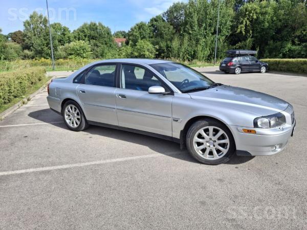 Pelēks Volvo S80 2004 Tukums, ar dzinēja tilpumu 2.40 L un nobraukumu 338 tūkst. km par 2650 €, foto 3 vietnē AUTOMOTO.COM.LV
