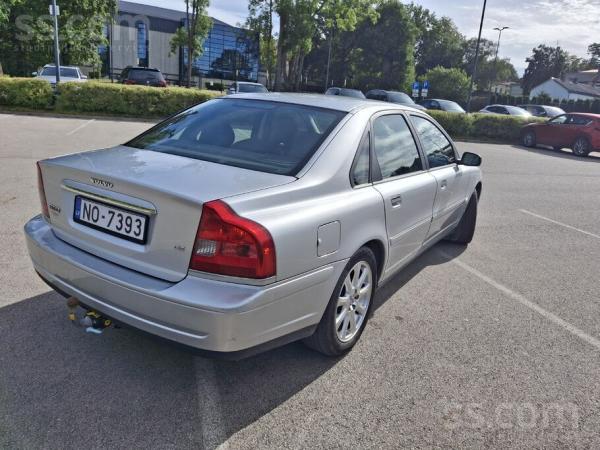 Pelēks Volvo S80 2004 Tukums, ar dzinēja tilpumu 2.40 L un nobraukumu 338 tūkst. km par 2650 €, foto 6 vietnē AUTOMOTO.COM.LV
