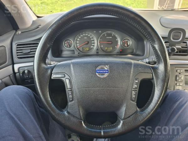 Pelēks Volvo S80 2004 Tukums, ar dzinēja tilpumu 2.40 L un nobraukumu 338 tūkst. km par 2650 €, foto 10 vietnē AUTOMOTO.COM.LV