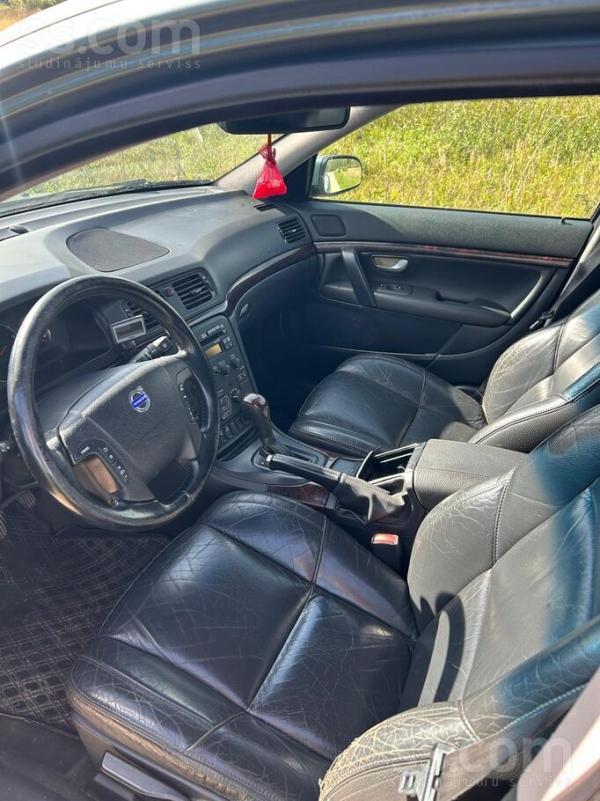 Volvo S80 2004 Rēzekne vietnē Pelēks Volvo S80 2004 Rēzekne, ar dzinēja tilpumu 2.40 L un nobraukumu 315 tūkst. km par 1950 €, foto 7 vietnē AUTOMOTO.COM.LV