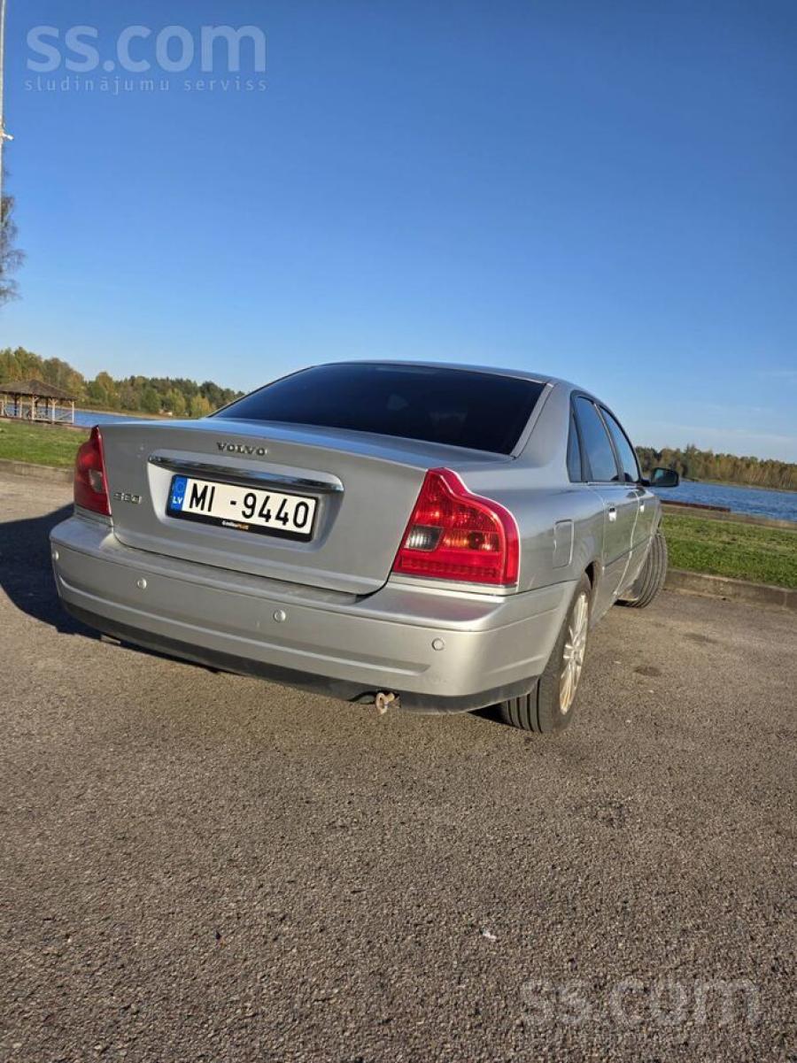 Pelēks Volvo S80 2004 Talsi, ar dzinēja tilpumu 2.90 L un nobraukumu 363 tūkst. km par 1900 €, foto 3 vietnē AUTOMOTO.COM.LV