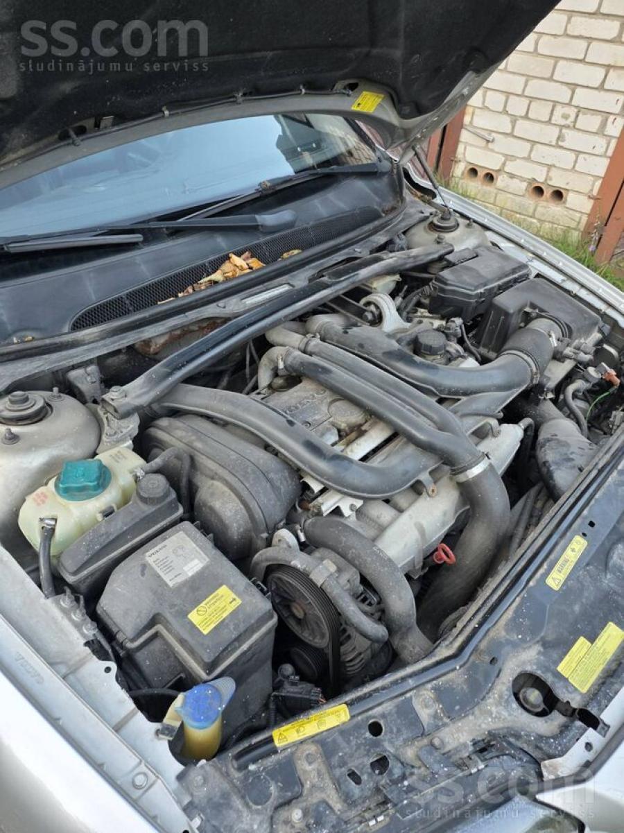 Pelēks Volvo S80 2004 Talsi, ar dzinēja tilpumu 2.90 L un nobraukumu 363 tūkst. km par 1900 €, foto 14 vietnē AUTOMOTO.COM.LV