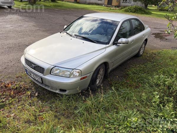 Grey Volvo S80 2004 in Riga, with an engine capacity of 2.40 L and mileage of 320 thousand km for 1300 €, photo 1 on AUTOMOTO.COM.LV