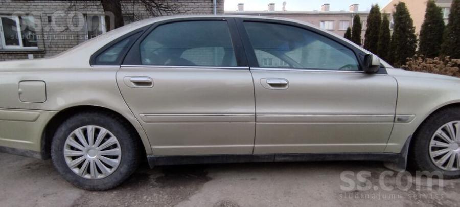Grey Volvo S80 2005 in Riga, with an engine capacity of 2.40 L and mileage of 321 thousand km for 1500 €, photo 1 on AUTOMOTO.COM.LV