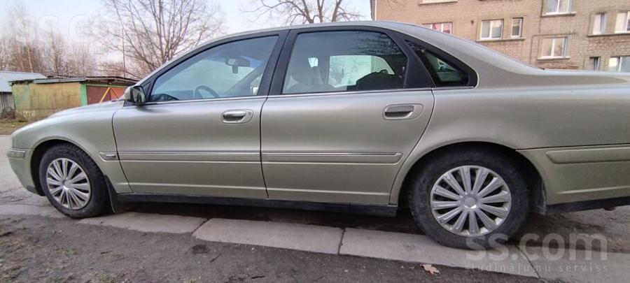 Grey Volvo S80 2005 in Riga, with an engine capacity of 2.40 L and mileage of 321 thousand km for 1500 €, photo 9 on AUTOMOTO.COM.LV