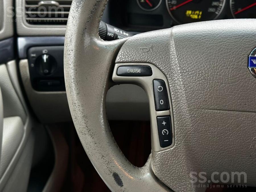 Pelēks Volvo S80 2005 Jelgava, ar dzinēja tilpumu 2.40 L un nobraukumu 0 tūkst. km par 1790 €, foto 23 vietnē AUTOMOTO.COM.LV