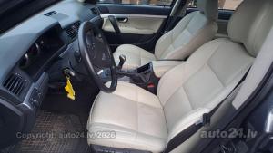 Pelēks Volvo S80 2005 Veru, ar dzinēja tilpumu 2.40 L un nobraukumu 331 tūkst. km par 5400 €, foto 5 vietnē AUTOMOTO.COM.LV