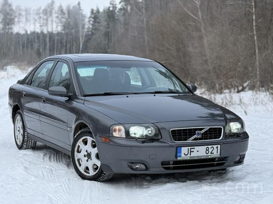 Pelēks Volvo S80 2005 Jelgava, ar dzinēja tilpumu 2.40 L un nobraukumu 357 tūkst. km par 1350 €, foto 2 vietnē AUTOMOTO.COM.LV