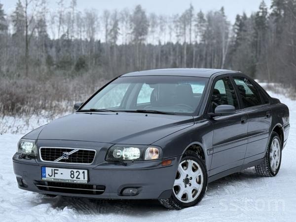 Grey Volvo S80 2005 in Jelgava, with an engine capacity of 2.40 L and mileage of 357 thousand km for 1350 €, photo 3 on AUTOMOTO.COM.LV