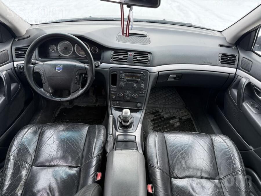 Pelēks Volvo S80 2005 Jelgava, ar dzinēja tilpumu 2.40 L un nobraukumu 357 tūkst. km par 1350 €, foto 9 vietnē AUTOMOTO.COM.LV