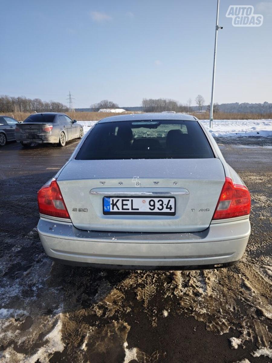 Grey Volvo S80 2005 in Kaunas, with an engine capacity of 2.50 L and mileage of 255 thousand km for 1000 €, photo 20 on AUTOMOTO.COM.LV