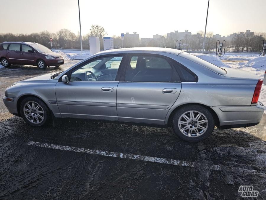 Grey Volvo S80 2005 in Kaunas, with an engine capacity of 2.50 L and mileage of 255 thousand km for 1000 €, photo 22 on AUTOMOTO.COM.LV