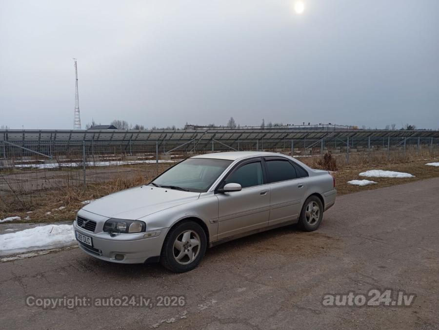 Grey Volvo S80 2005 in Narva, with an engine capacity of 2.40 L and mileage of 538 thousand km for 1900 €, photo 4 on AUTOMOTO.COM.LV