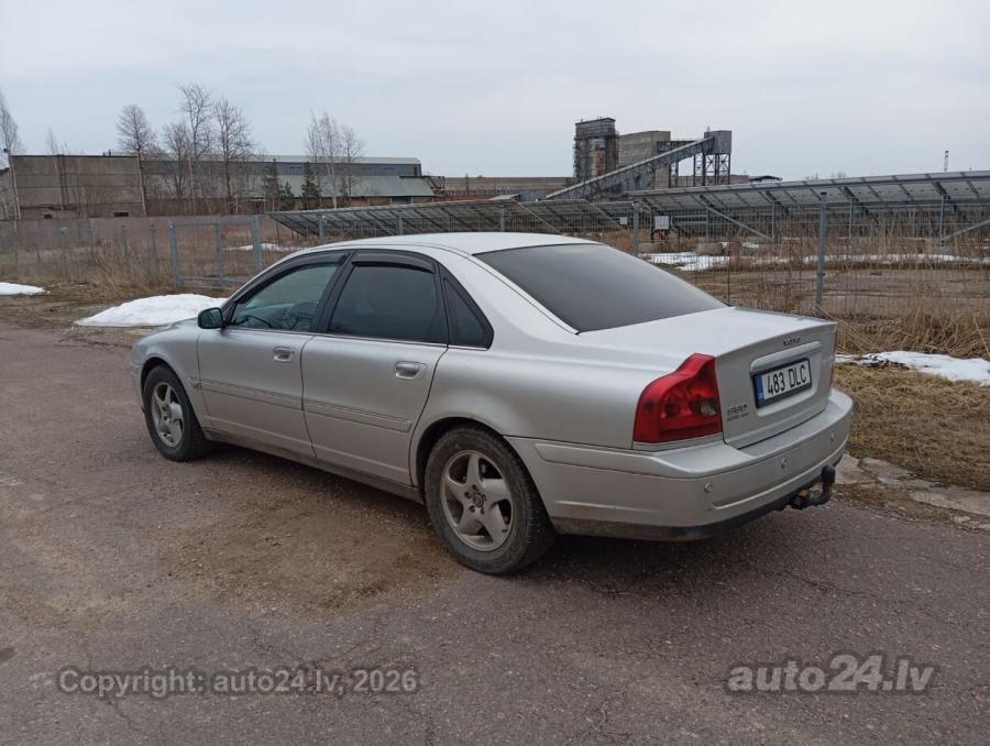 Grey Volvo S80 2005 in Narva, with an engine capacity of 2.40 L and mileage of 538 thousand km for 1900 €, photo 5 on AUTOMOTO.COM.LV
