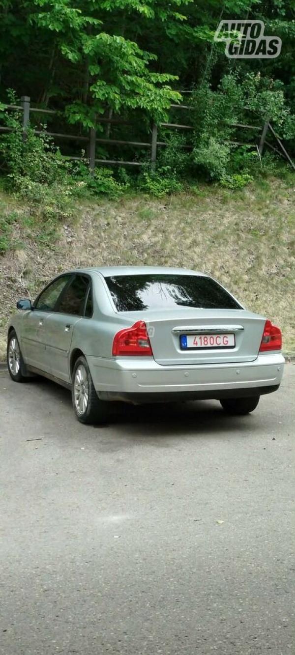 Pelēks Volvo S80 2005 Viļņa, ar dzinēja tilpumu 2.50 L un nobraukumu 248 tūkst. km par 2200 €, foto 1 vietnē AUTOMOTO.COM.LV