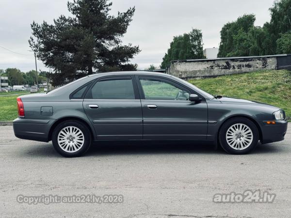 Pelēks Volvo S80 2005 Tallina, ar dzinēja tilpumu 2.40 L un nobraukumu 450 tūkst. km par 2990 €, foto 2 vietnē AUTOMOTO.COM.LV