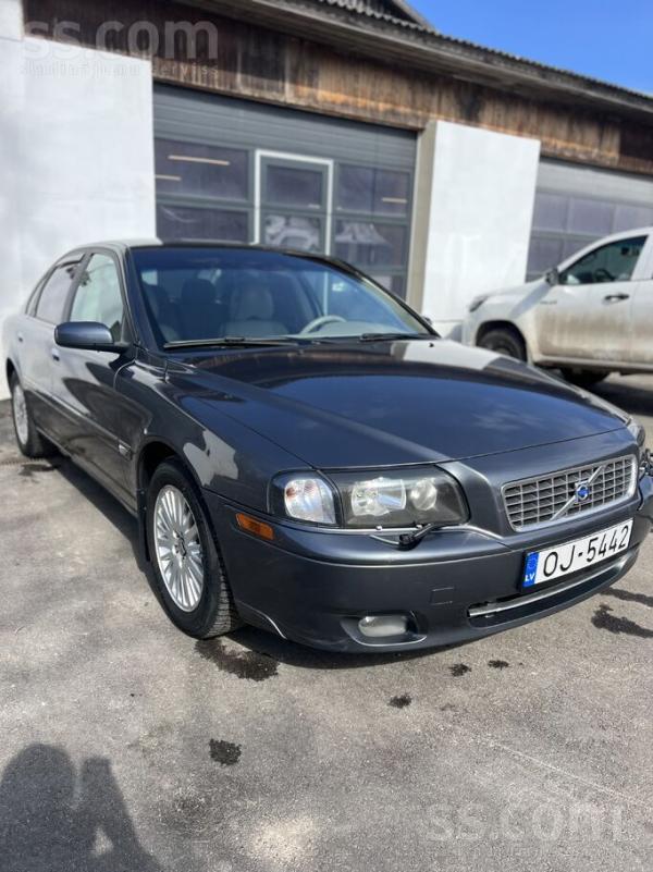 Серый Вольво С80 2005 в Алуксне, объемом двигателя 3.00 л и пробегом 521 тыс. км за 1699 €, фото 1 на AUTOMOTO.COM.LV