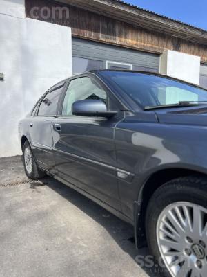 Grey Volvo S80 2005 in Aluksne, with an engine capacity of 3.00 L and mileage of 521 thousand km for 1699 €, photo 5 on AUTOMOTO.COM.LV