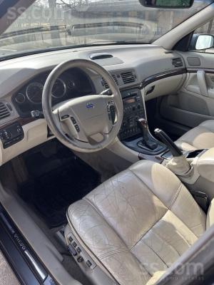 Grey Volvo S80 2005 in Aluksne, with an engine capacity of 3.00 L and mileage of 521 thousand km for 1699 €, photo 10 on AUTOMOTO.COM.LV